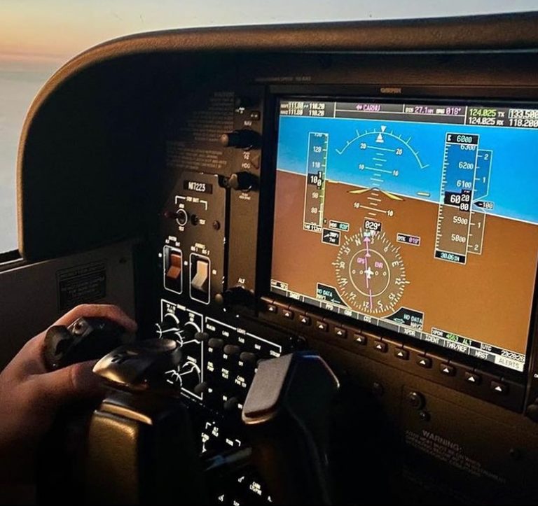 High School Students Soar with Paragon Flight Program | Paragon Flight